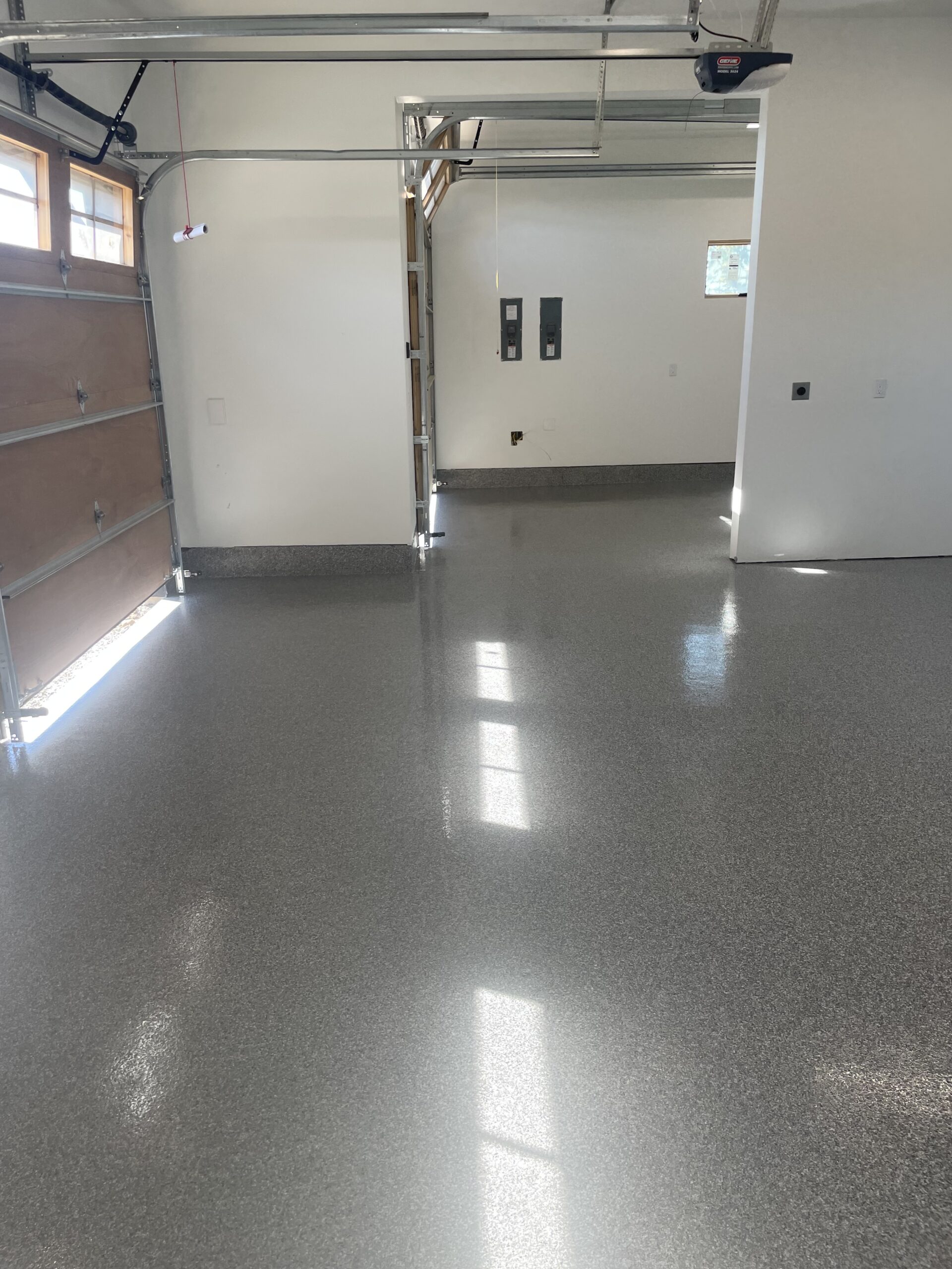 Superior Garage Floors – Elegant, Strong, Seamless Flooring